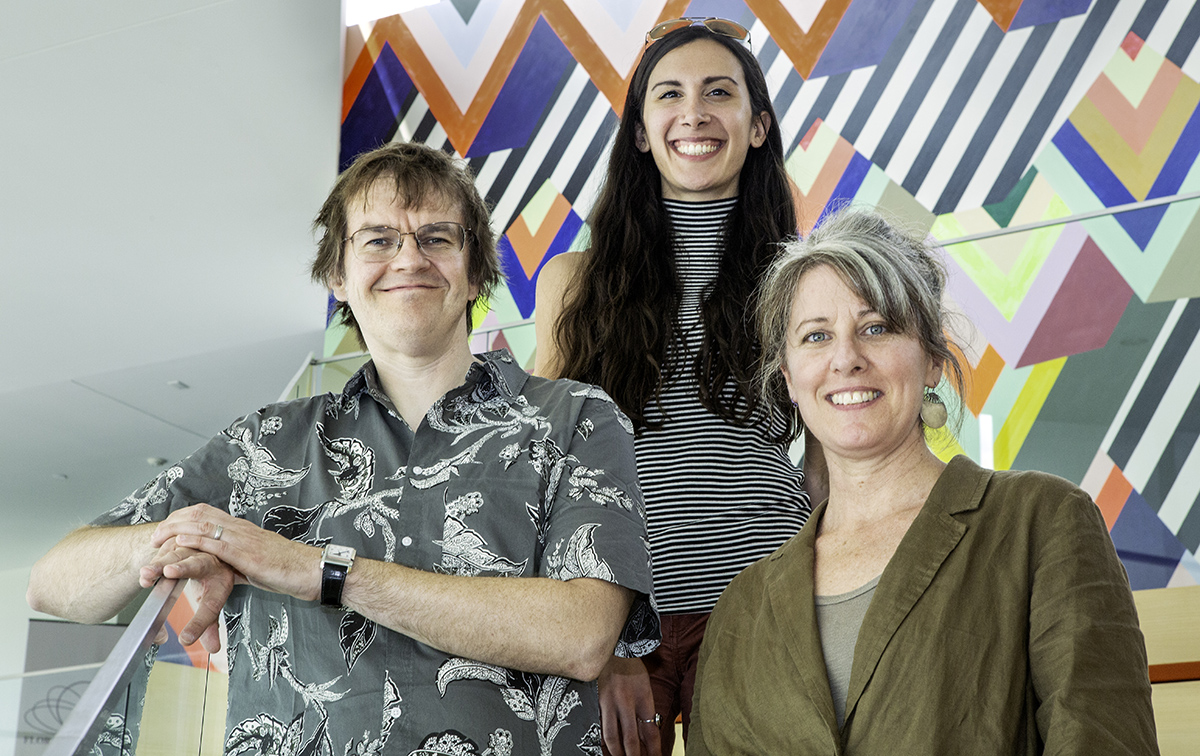 Exploring Ideas From Two Sides - art | sci magazine