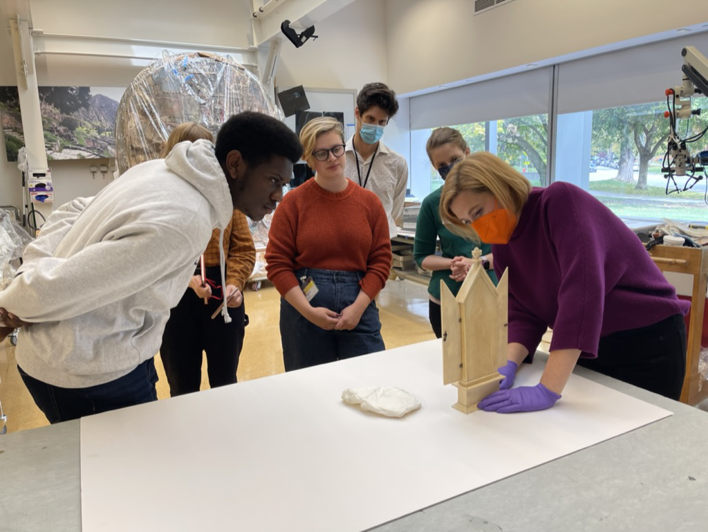 Art-History-Medieval-Ivory-HoloLens-projects_-in-lab - College of Arts ...